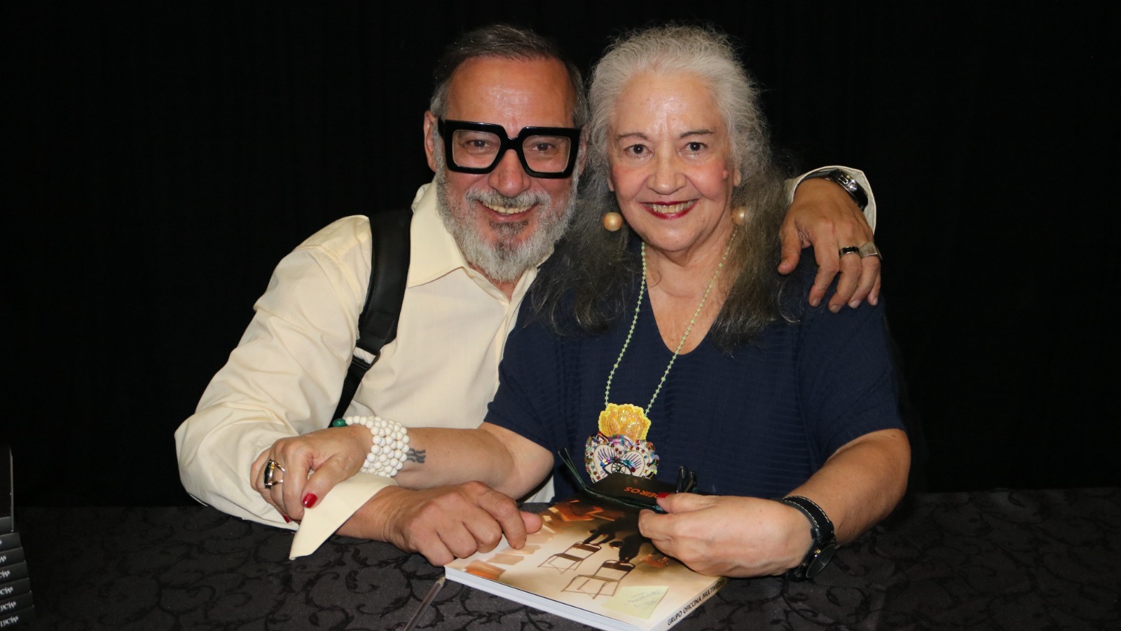 Confira como foi o lançamento do livro “Oficcina Multimédia – 45 anos ...